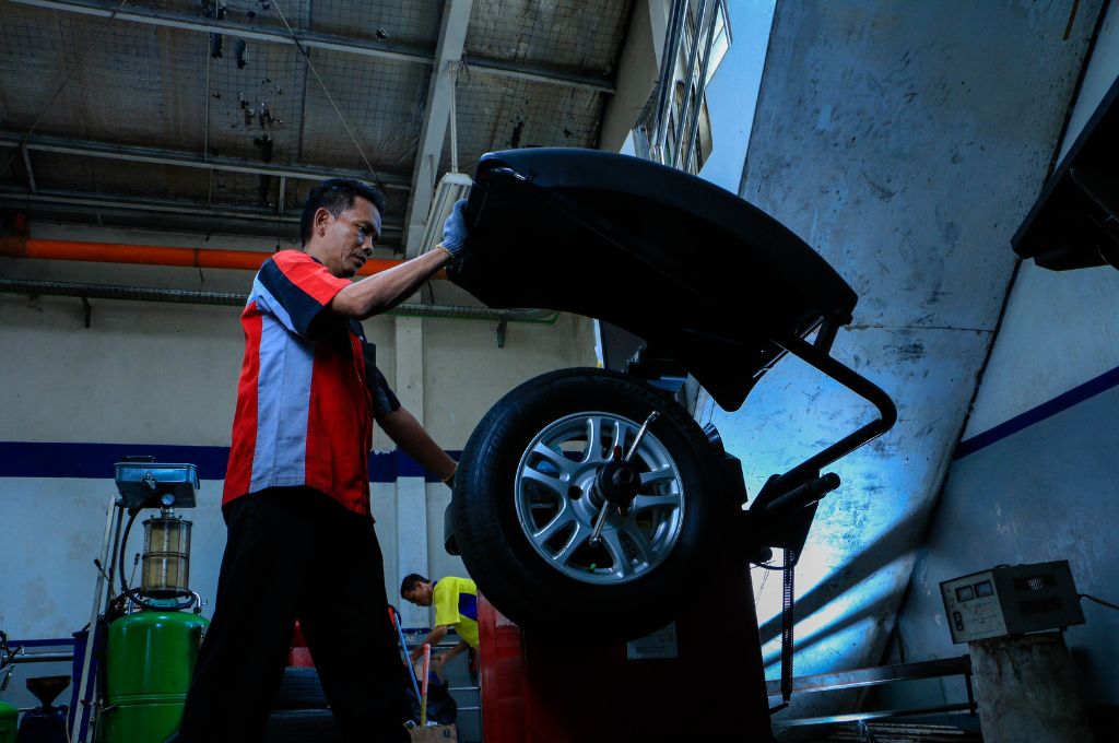 Apa itu Balancing Ban? Apakah Mobil Anda Perlu Balancing?
